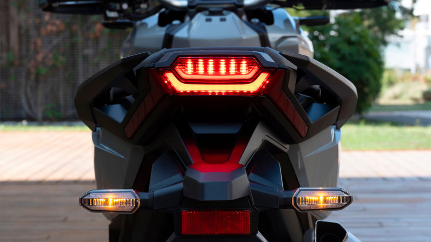 Honda X-ADV | Honda Motorräder | Adventure | Off-Road | Touring